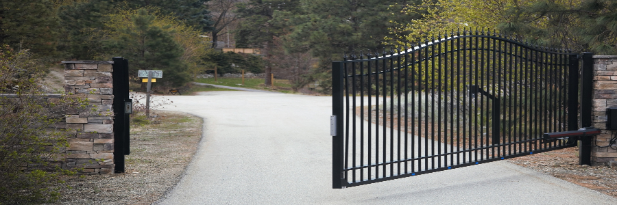 The Advantages of Automatic Gate Openers | Hill Country Overhead Door